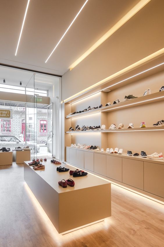 COMMERCIAL – INTERIOR – RETAIL STORE – Designers Walk